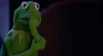 Scurred kermit - iFunny