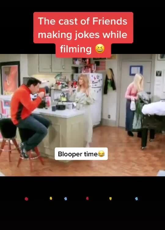 The cast of Friends making jokes while filming - iFunny