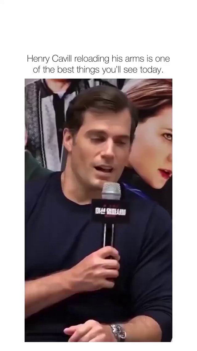 Henry Cavill reloading his arms is one of the best things you'll see ...