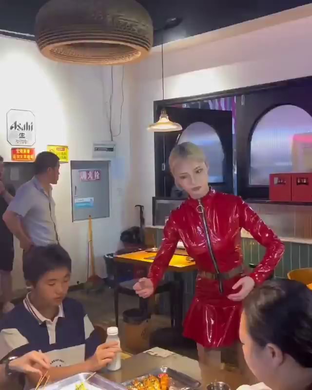 Jiaojiao Tietuotuo also known as the Hotpot Robot is a realistic robot ...