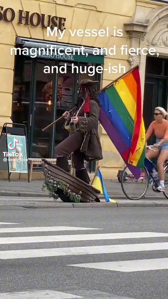 My vessel is magnificent, and fierce, and huge-ish - iFunny